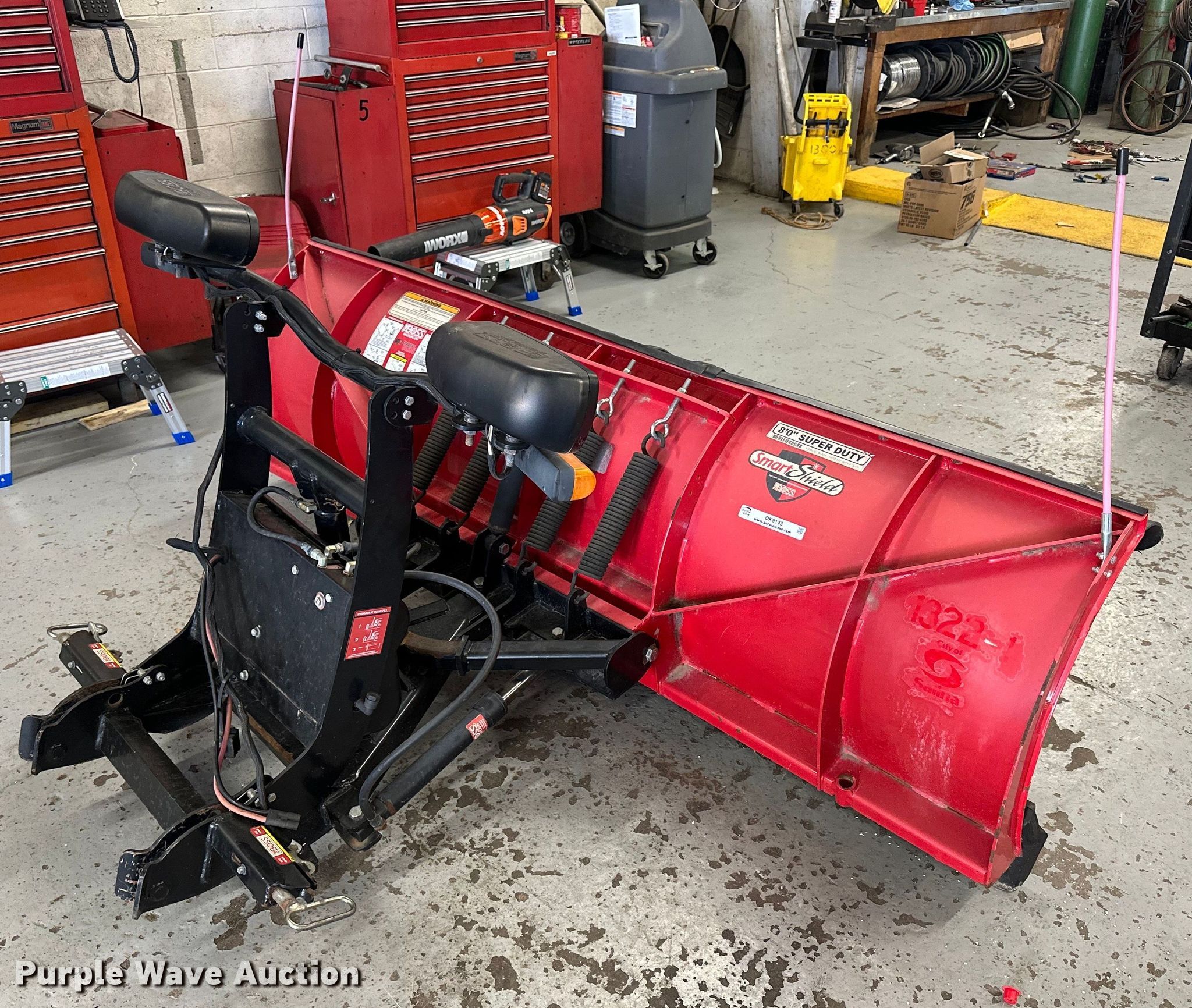 The Boss RT3 Straight Blade snow plow in Salina, KS | Item OK9143 sold ...