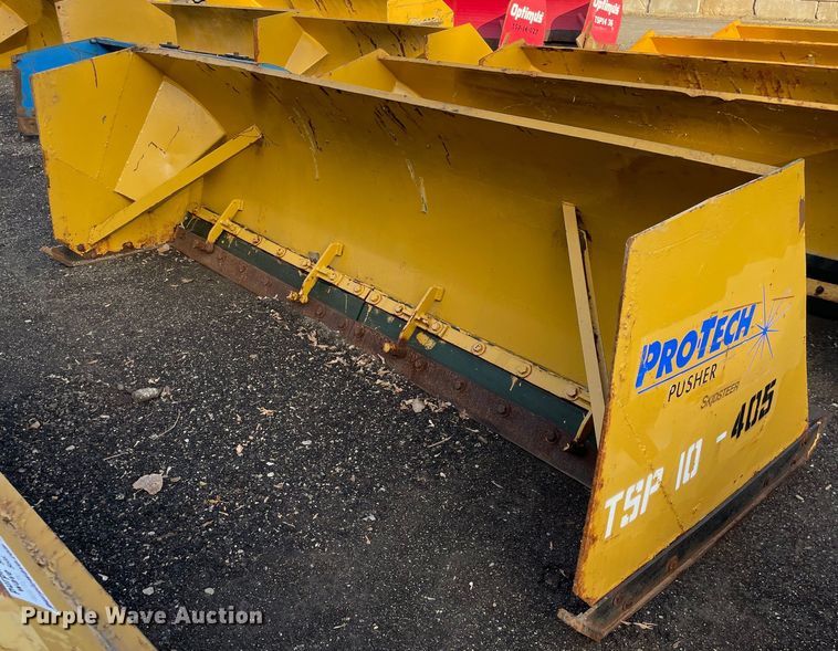 Pro-Tech 10' W skid steer snow pusher in Elgin, IL | Item DP0128 sold ...