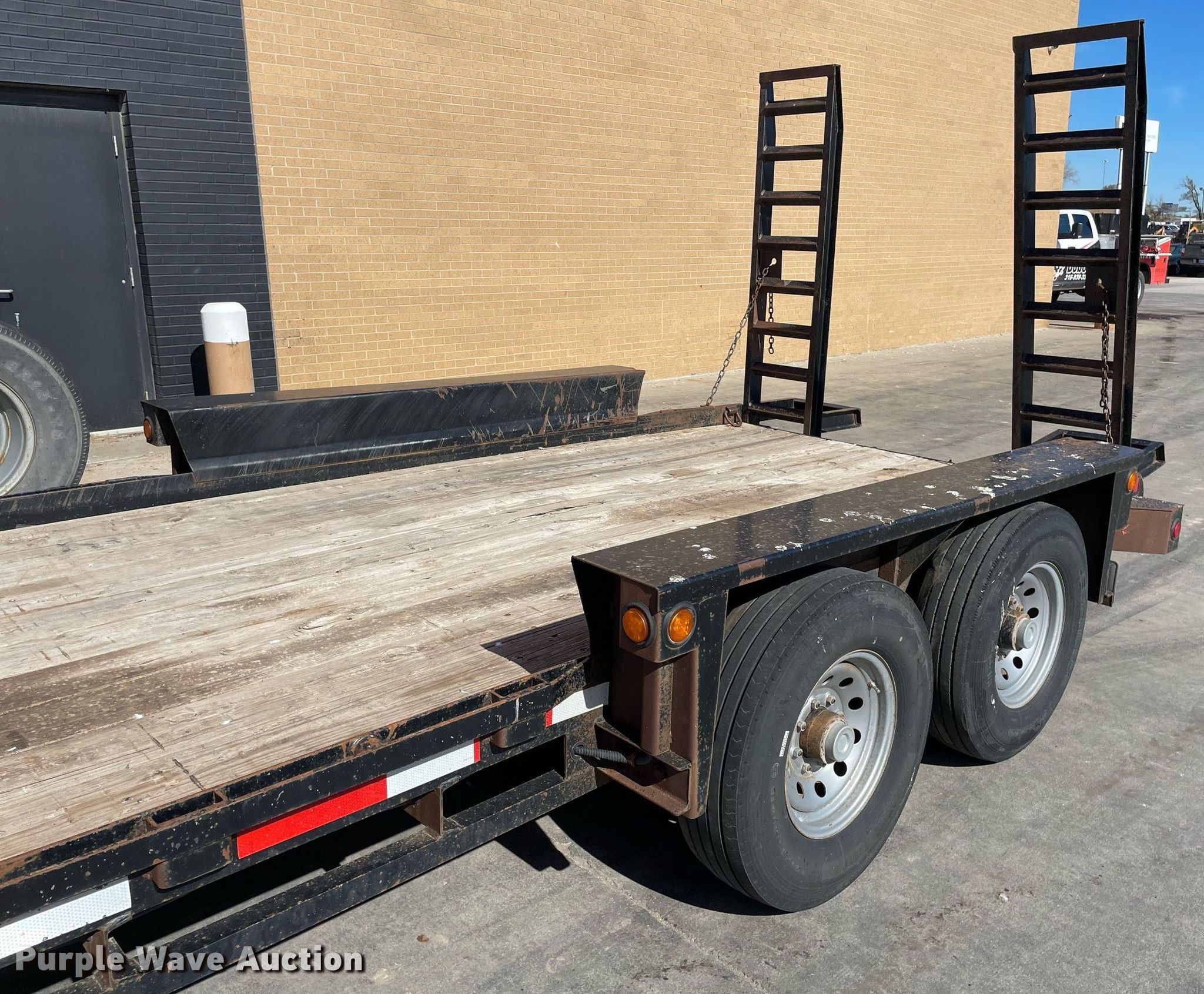2018 Belshe WB14-2EB equipment trailer in Wichita, KS | Item GG9776 for sale | Purple Wave
