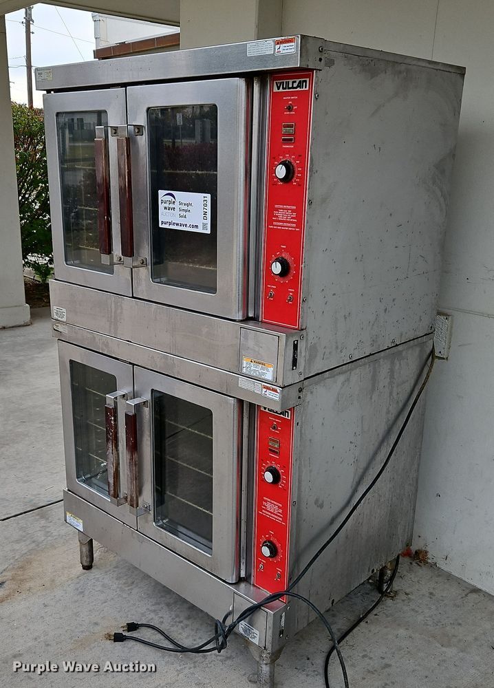 (2) Vulcan VC4GD-10 convection ovens in Nevada, MO | Item DN7031 sold ...