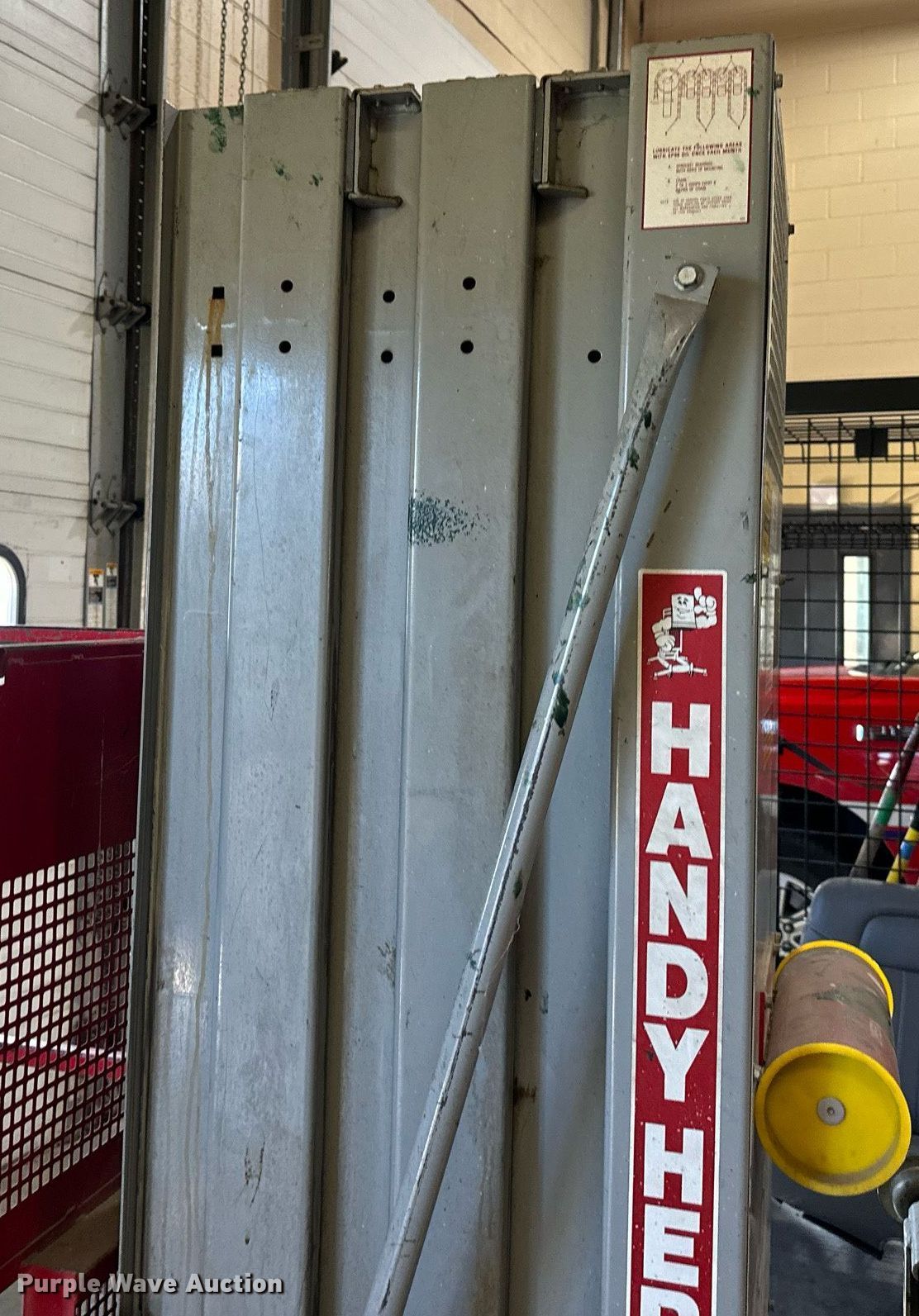 Handy Herman 24D vertical lift in Overland Park, KS | Item NL9206 sold ...