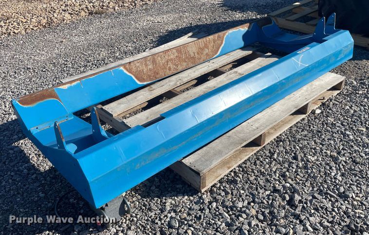 Shelbourne head adapter in Alva, OK | Item GG9810 sold | Purple Wave