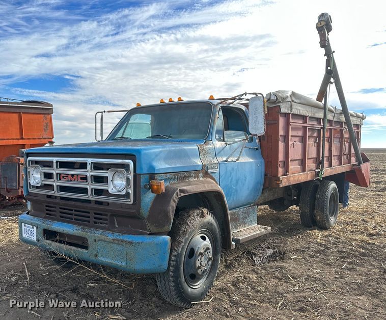 1974 GMC 6000 grain truck in Fort Dodge, KS | Item IU9211 sold | Purple ...