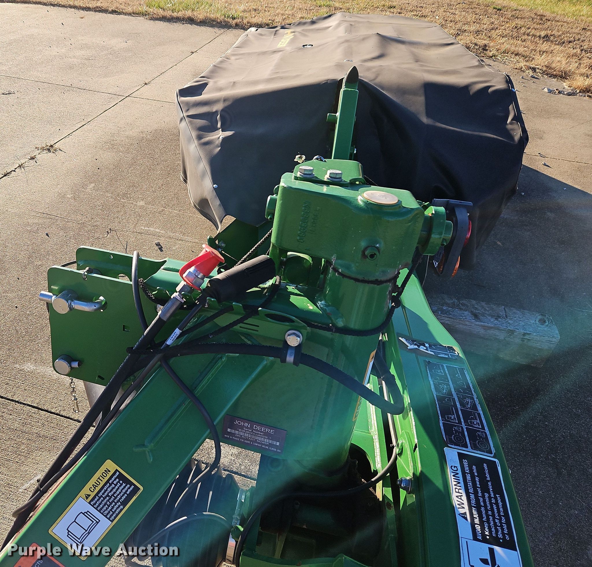 John Deere R280 disc mower in Blue Mound, KS | Item LB9665 sold ...