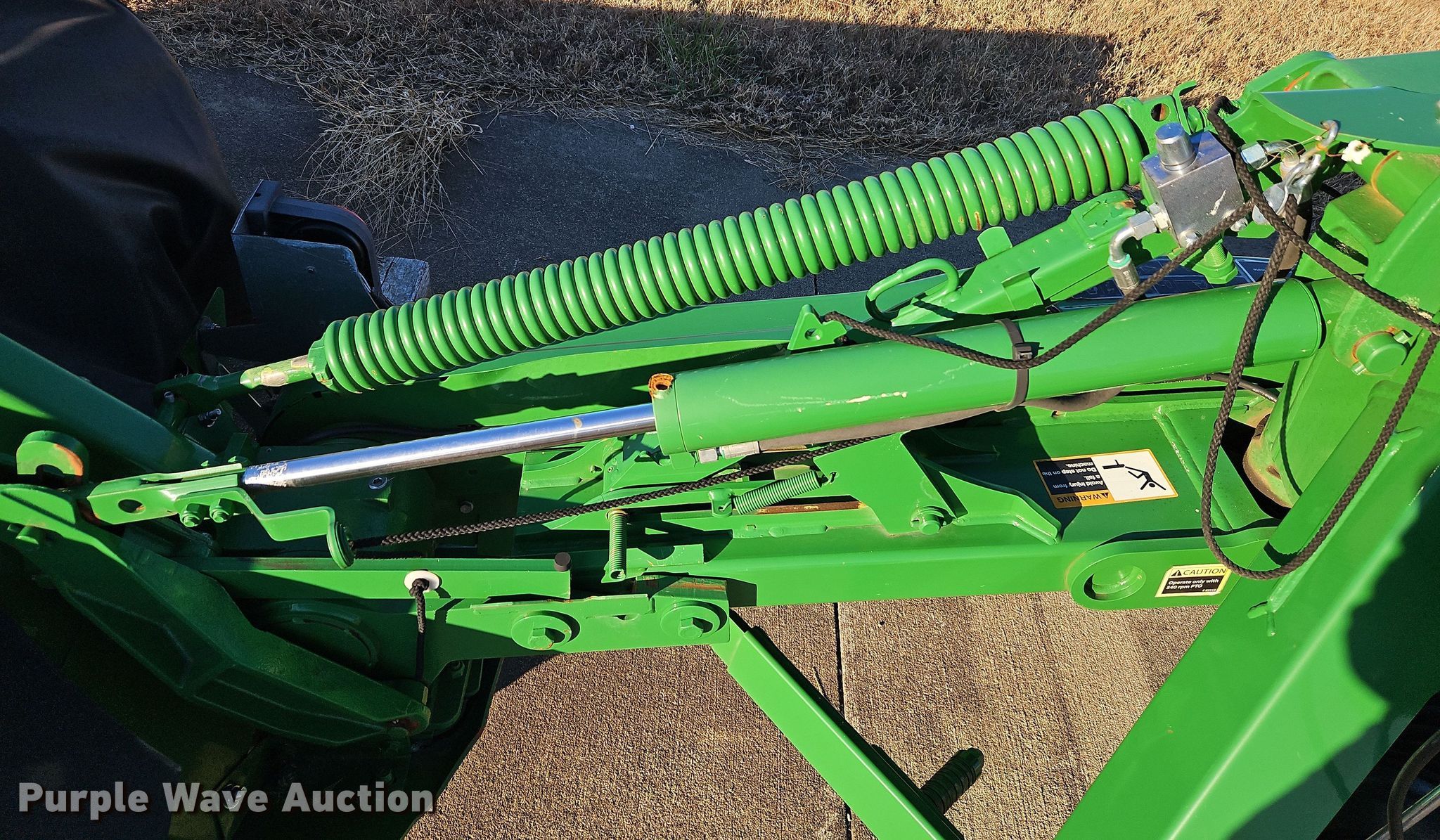 John Deere R280 disc mower in Blue Mound, KS | Item LB9665 sold ...