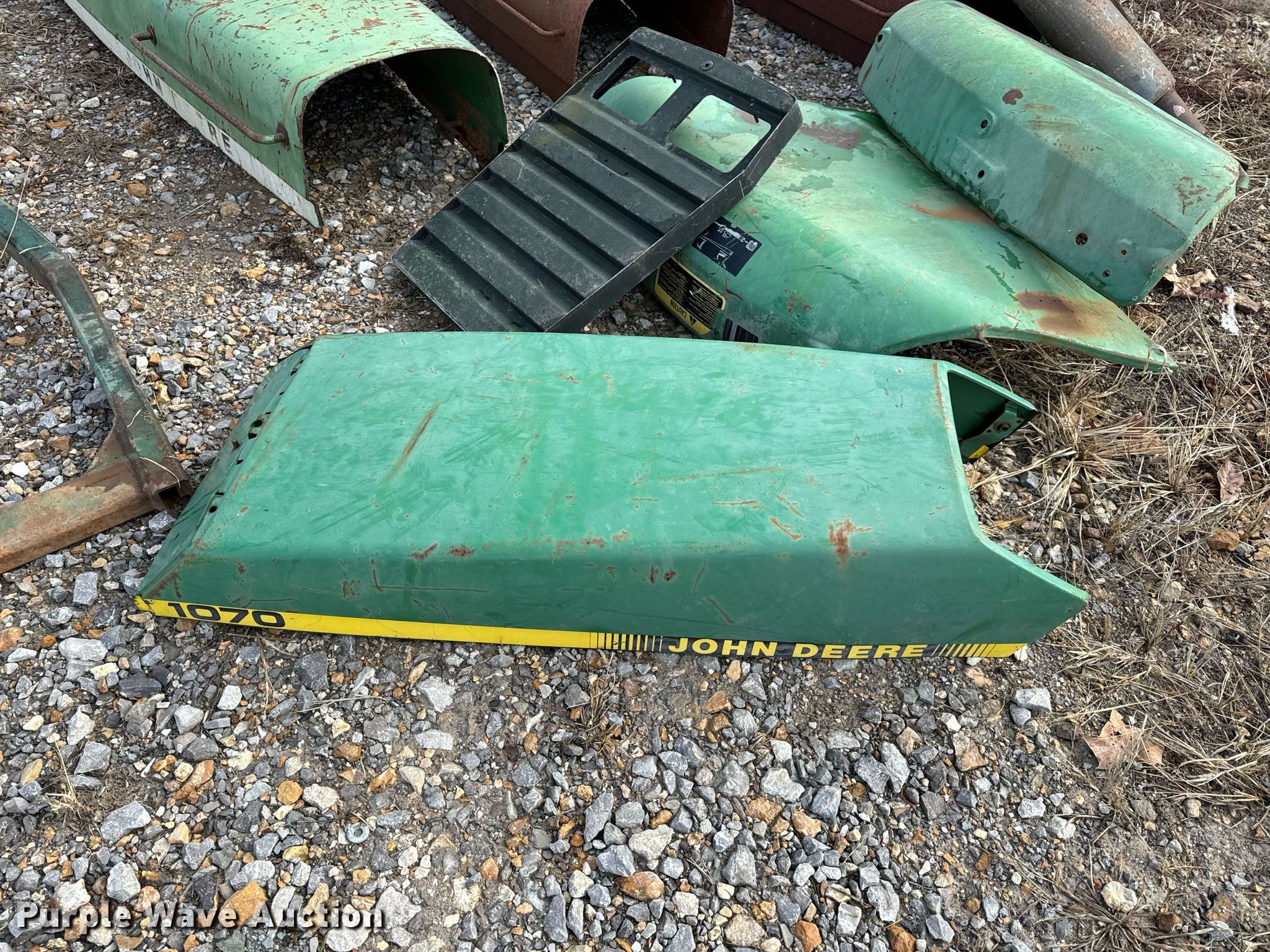 Tractor parts in New Bloomfield, MO | Item NM9162 for sale | Purple Wave