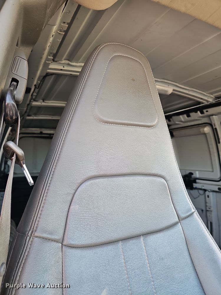 2016 GMC Savana G2500 Pro van in Topeka, KS | Item DM1500 for sale | Purple Wave