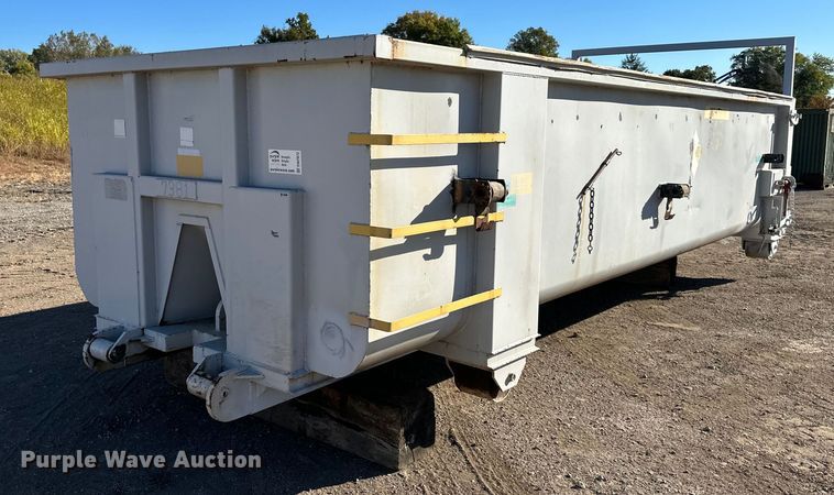 Roll off container in Lawrence, KS | Item DW2872 sold | Purple Wave