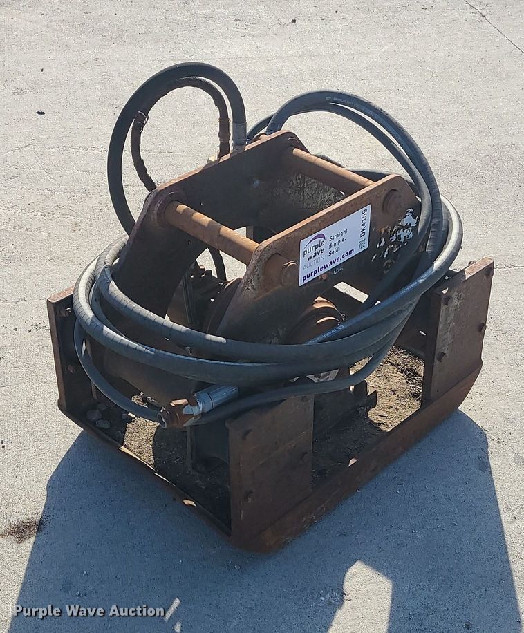 Excavator hydraulic tamper in Liberty, MO | Item DK4159 for sale ...