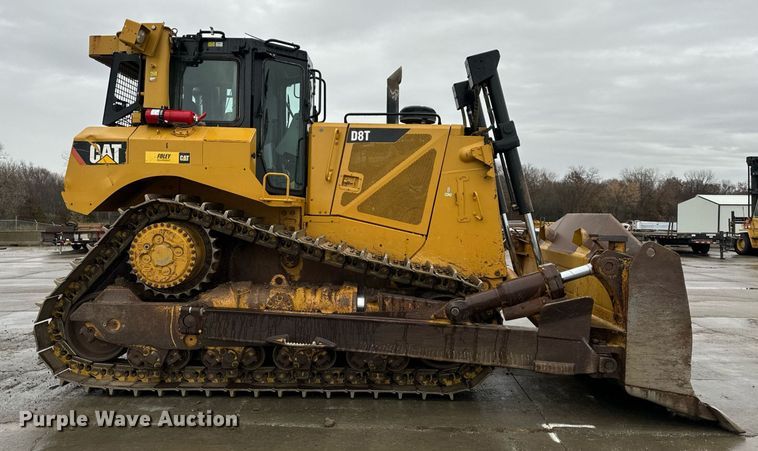 2012 Caterpillar D8T dozer in Columbia, MO | Item NM9077 sold | Purple Wave