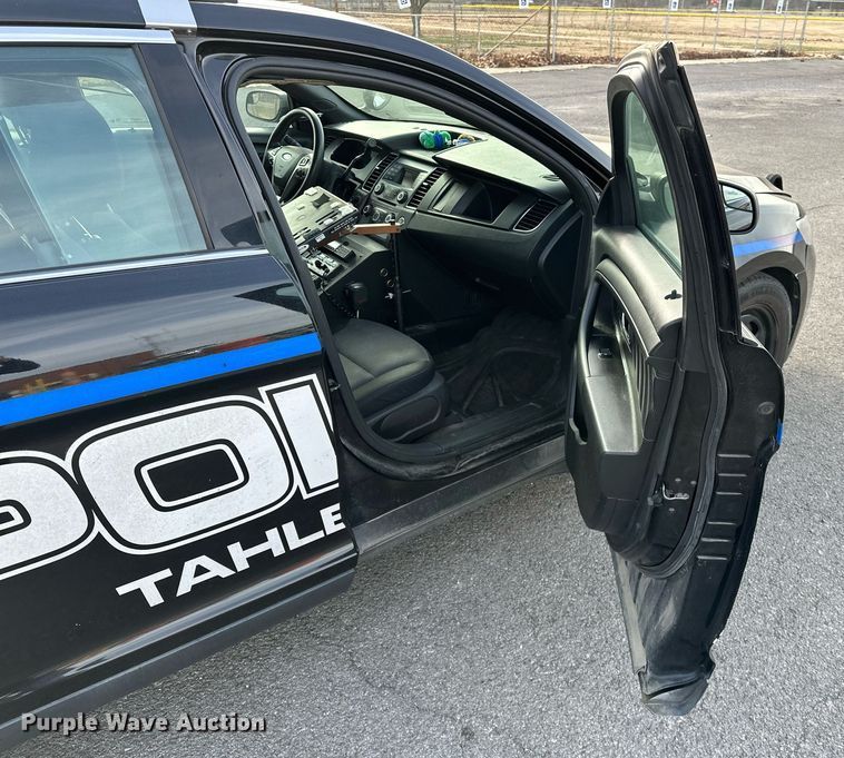 2013 Ford Taurus Police Interceptor in Tahlequah, OK | Item LK9677 for sale | Purple Wave