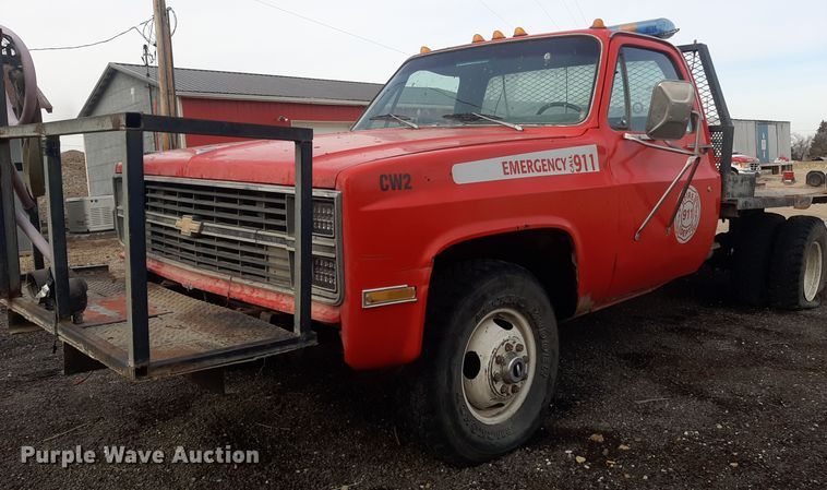 1983 Chevrolet K30 flatbed pickup truck in Cottonwood Falls, KS | Item ...