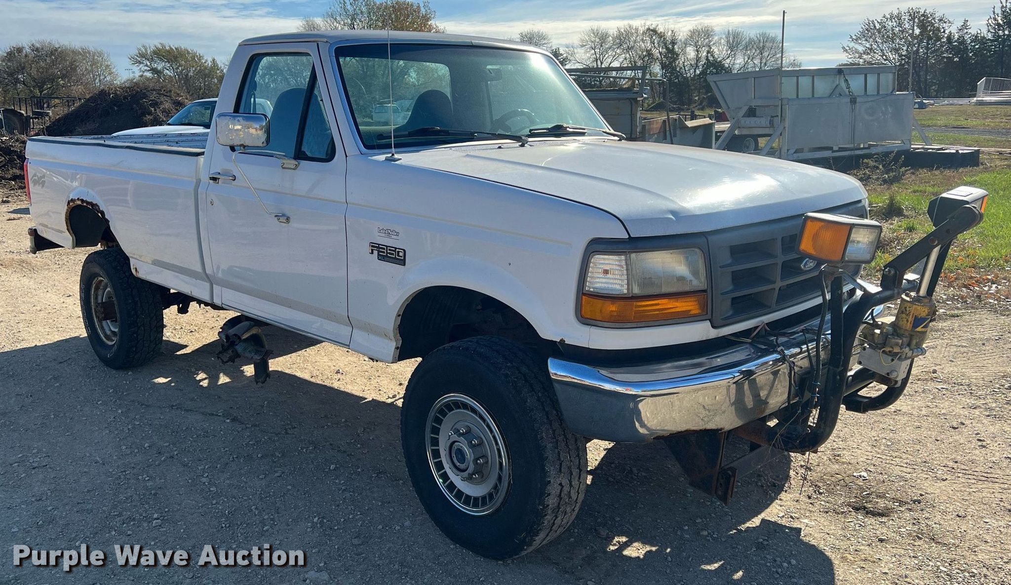 1996 Ford F350 pickup truck in Topeka, KS | Item OA9092 sold | Purple Wave