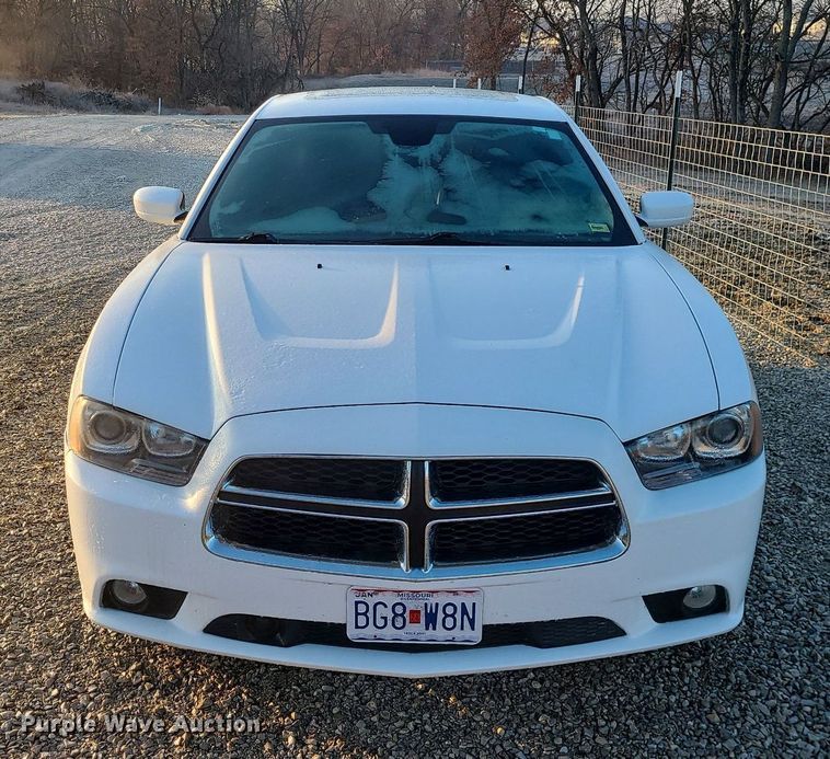 2012 Dodge Charger in Warrensburg, MO | Item LJ9446 sold | Purple Wave
