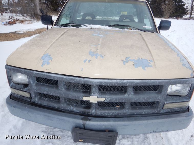 1992 Chevrolet Cheyenne C1500 pickup truck in Glen Elder, KS | Item ...