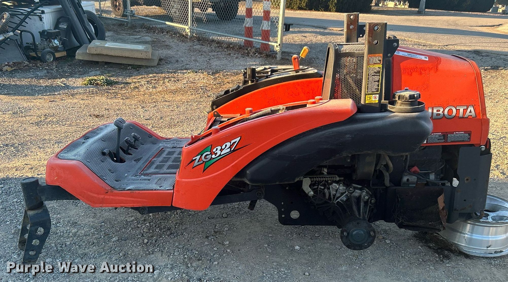 Kubota ZG327 ZTR lawn mower in Sapulpa, OK | Item NB9317 sold | Purple Wave
