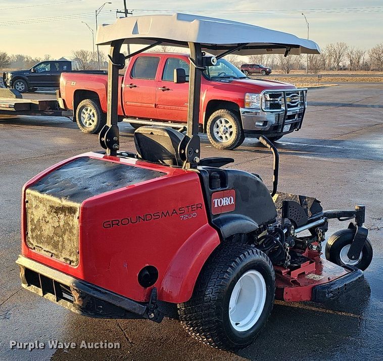 Toro Groundsmaster 7200 ZTR lawn mower in Waterloo, NE | Item IO9836 ...