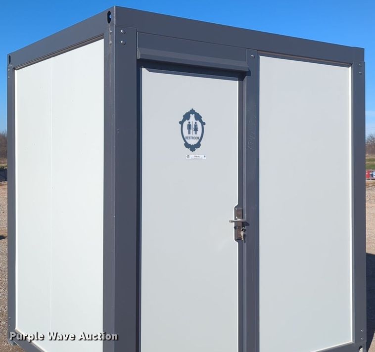 Portable restroom in Norman, OK | Item OD9163 sold | Purple Wave