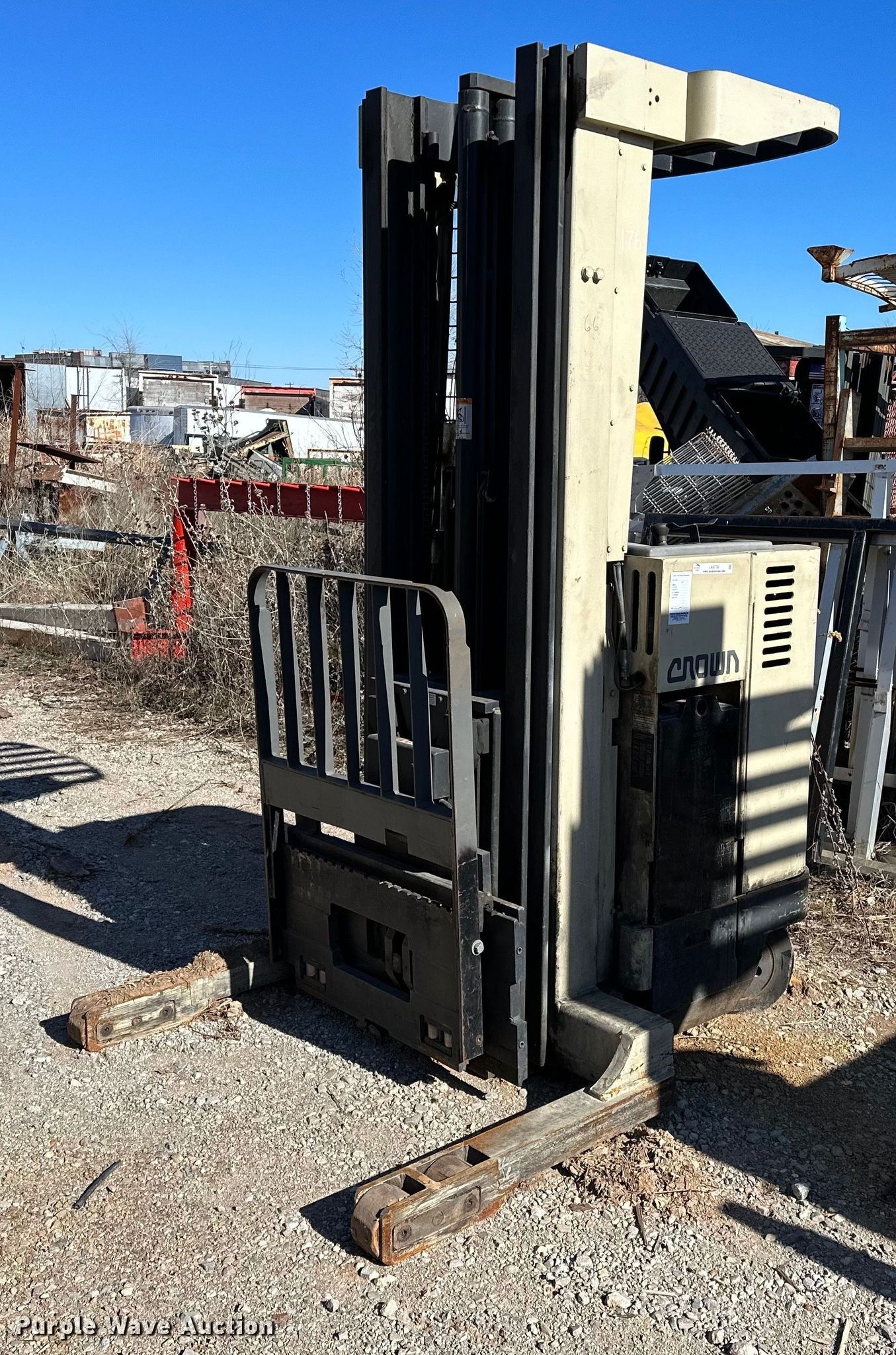 Crown RR3510-35 order picker in Oklahoma City, OK | Item LK9750 sold ...