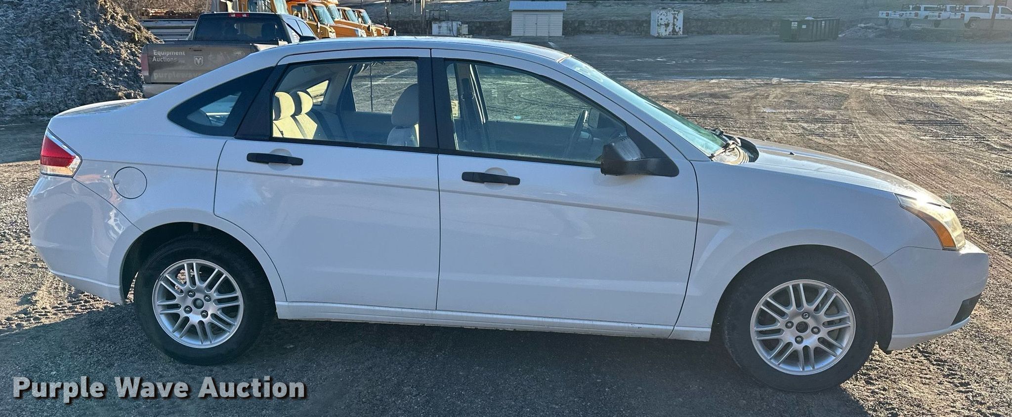 2010 Ford Focus in Saint Joseph, MO | Item DW2952 for sale | Purple Wave