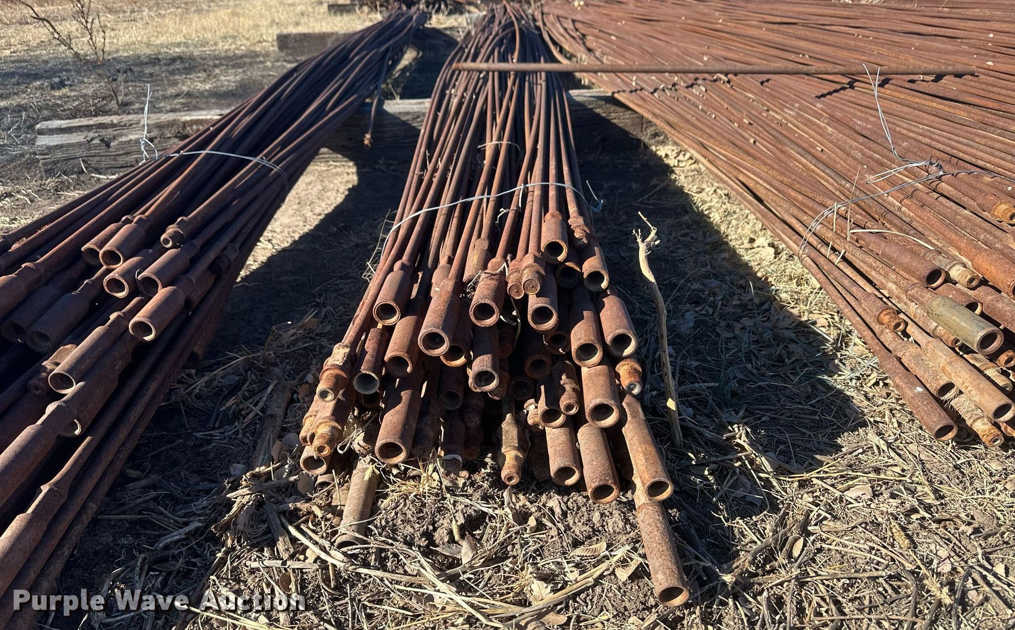 (100) sucker rods in Plains, KS | Item EK9790 for sale | Purple Wave