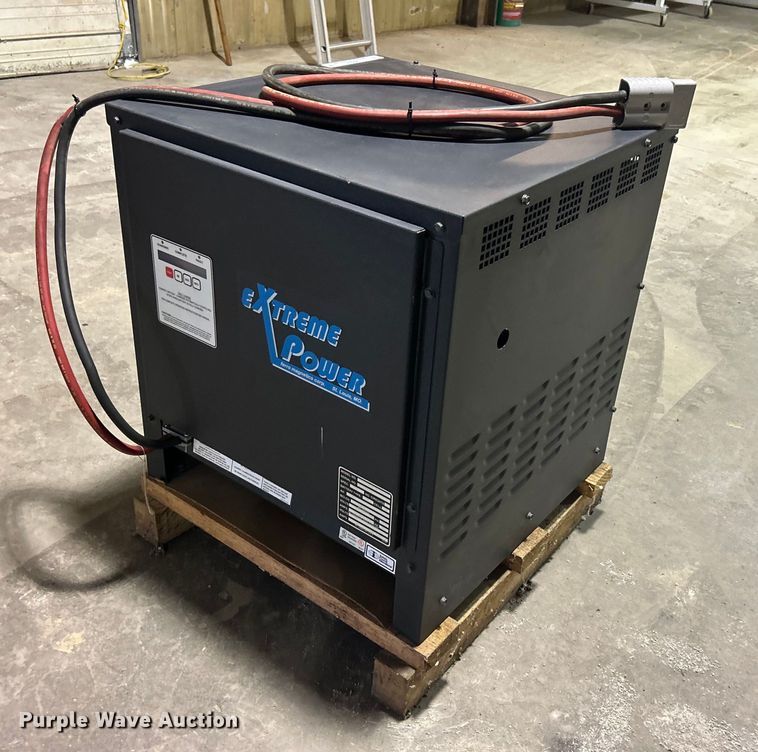 Extreme Power XPT18-865B forklift battery charger in Collinsville, OK ...