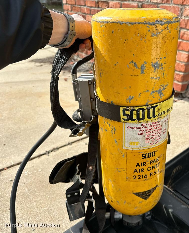 (2) Scott Air-Pak SCBA in Drumright, OK | Item OM9778 sold | Purple Wave