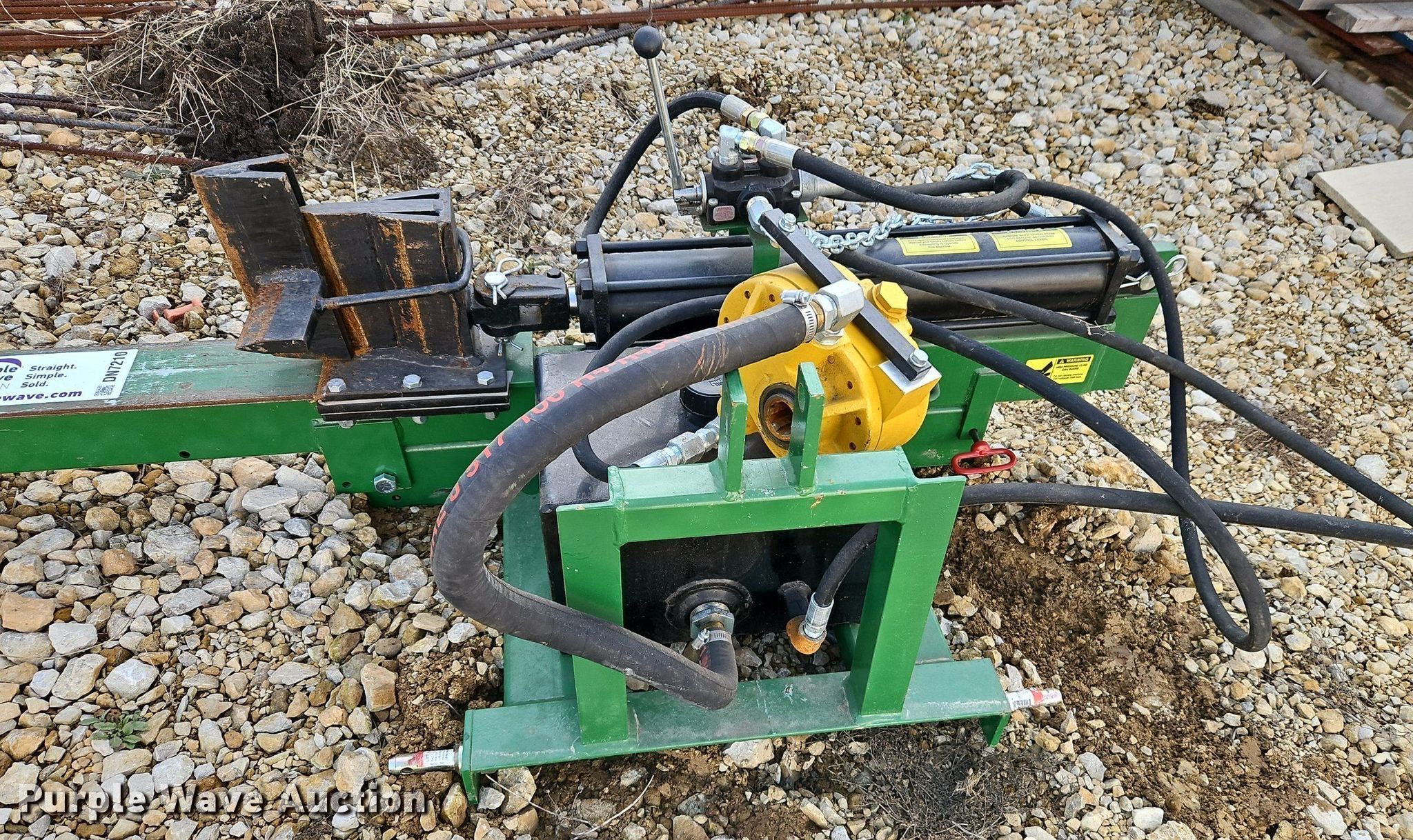 Ramsplitter Log spliter in Overbrook, KS | Item DN7210 for sale ...