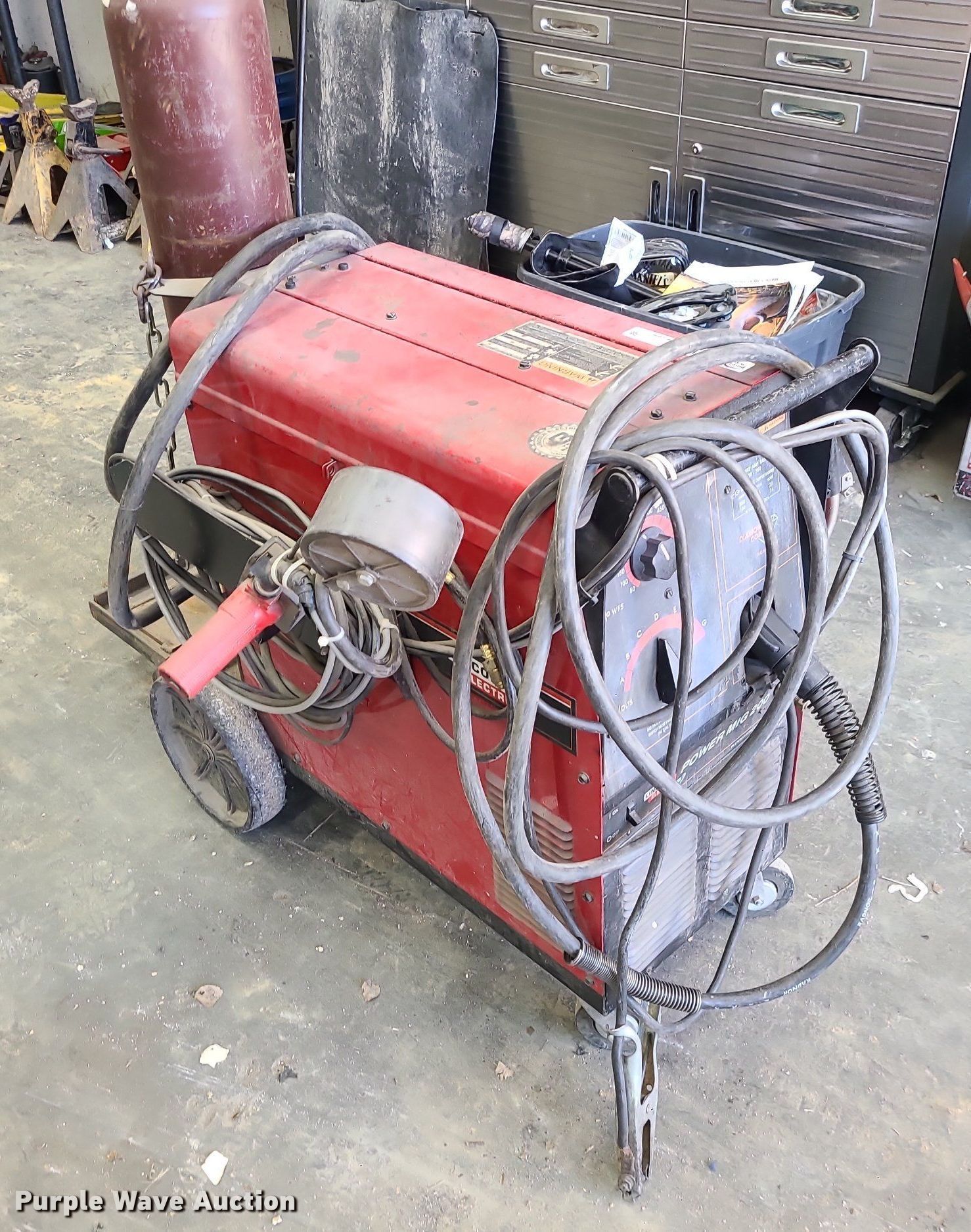 Lincoln Electric Power Mig 200 welder in Grain Valley, MO | Item LJ9522 ...