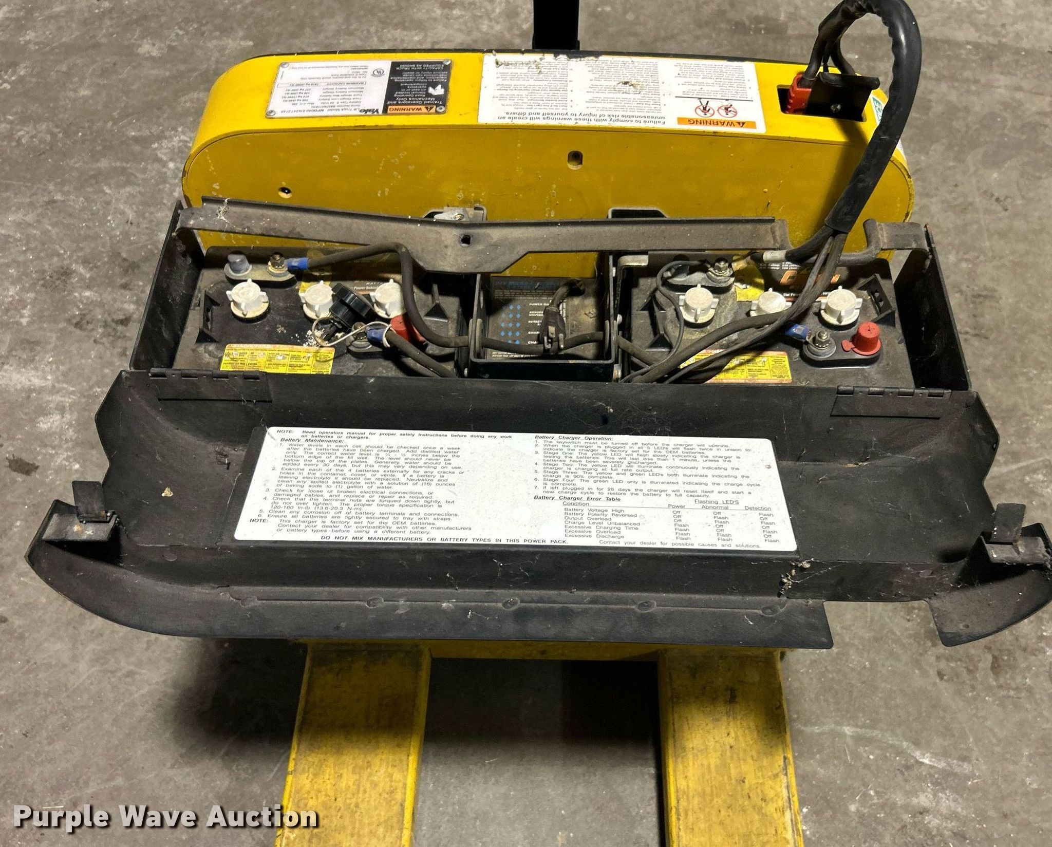 Yale MPB040-EN24T2748 pallet jack in Collinsville, OK | Item OI9560 ...