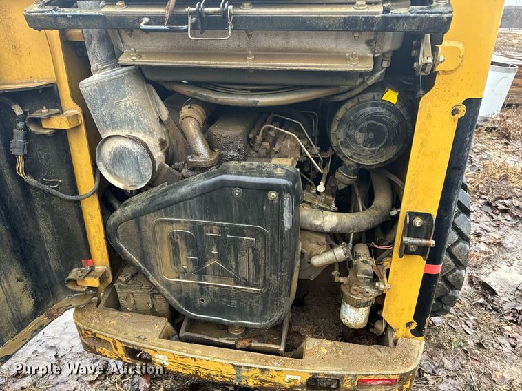 2007 Caterpillar 236B skid steer loader in Jefferson City, MO | Item ...