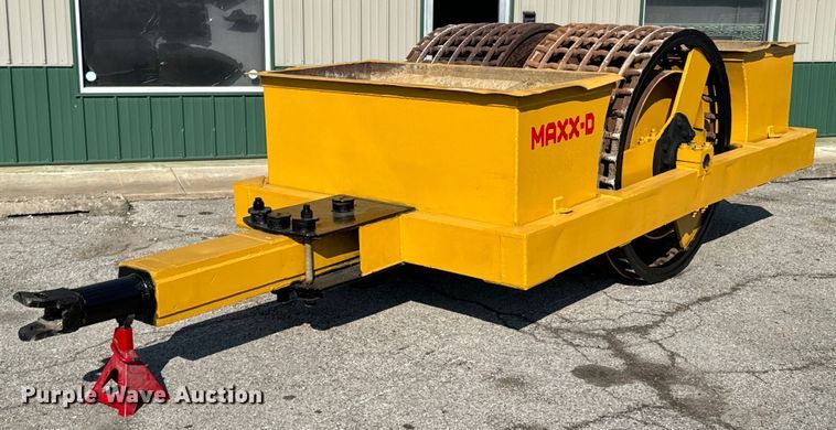 Maxx-D mesh roller in Collinsville, OK | Item OJ9422 sold | Purple Wave