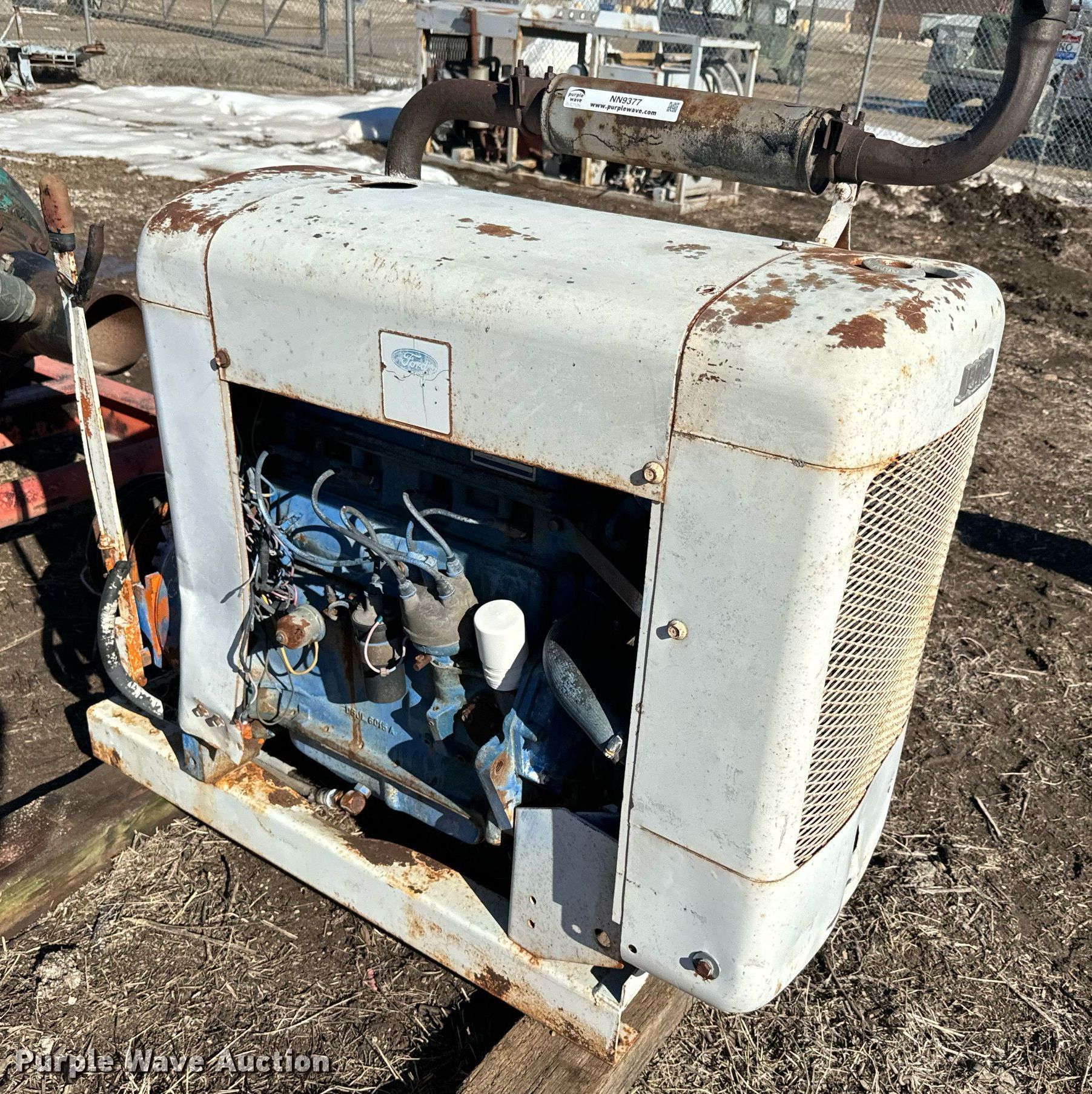 Ford power unit in Salina, KS | Item NN9377 for sale | Purple Wave