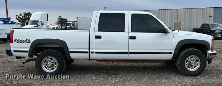 2000 Chevrolet K2500 Crew Cab pickup truck in Collinsville, OK | Item ...