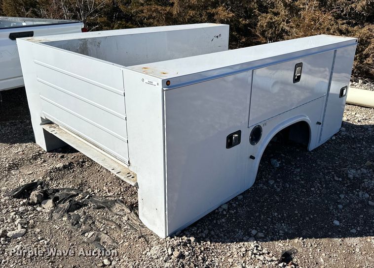 Knapheide 696-2 utility bed in Hays, KS | Item NJ9302 for sale | Purple ...