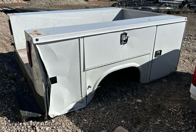 Knapheide 696-2 utility bed in Hays, KS | Item NJ9302 for sale | Purple ...