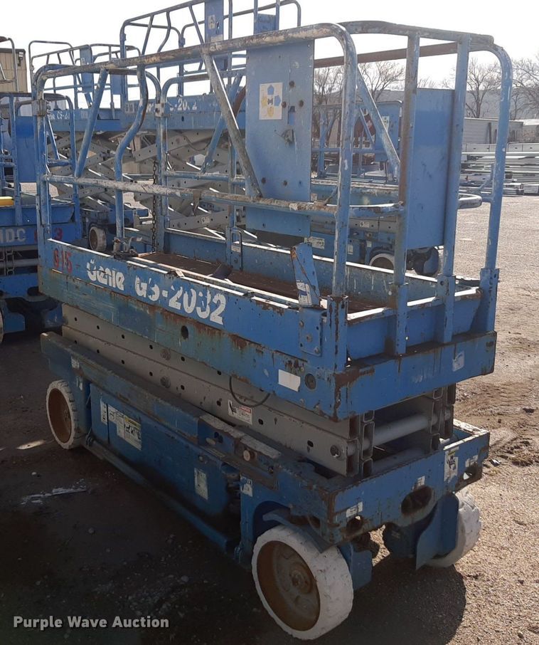 (4) Genie GS-2032 in Wichita, KS | Item DV9806 for sale | Purple Wave
