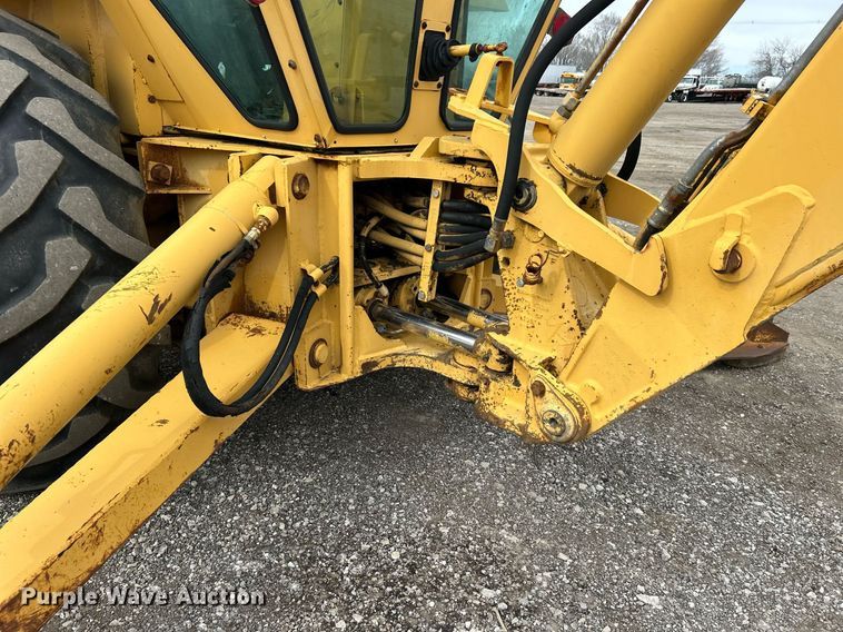 Ford 555B backhoe in Collinsville, OK | Item EG1182 sold | Purple Wave