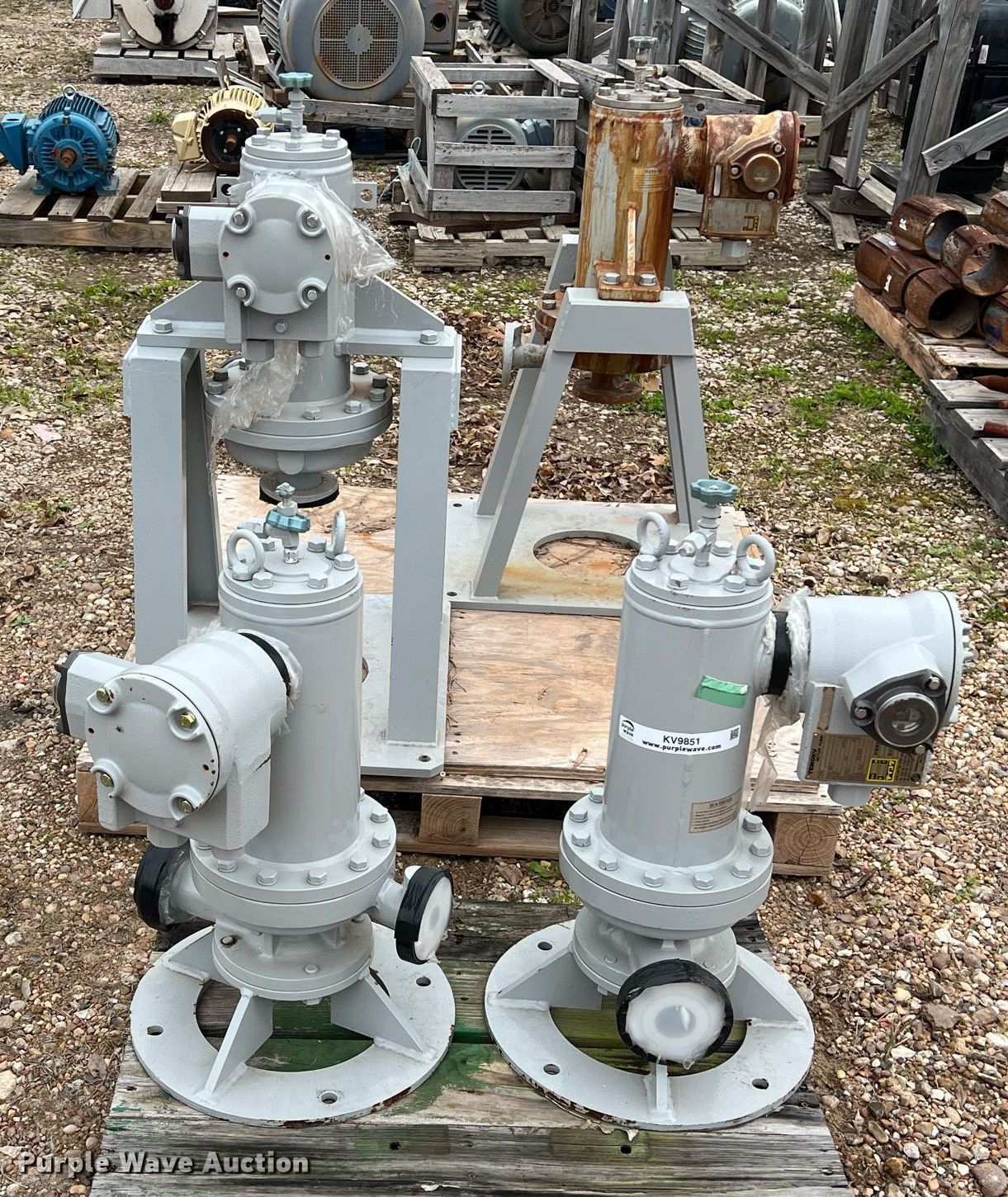 Teikoku (4) Teikoku pumps in Sealy, TX | Item KV9851 sold | Purple Wave