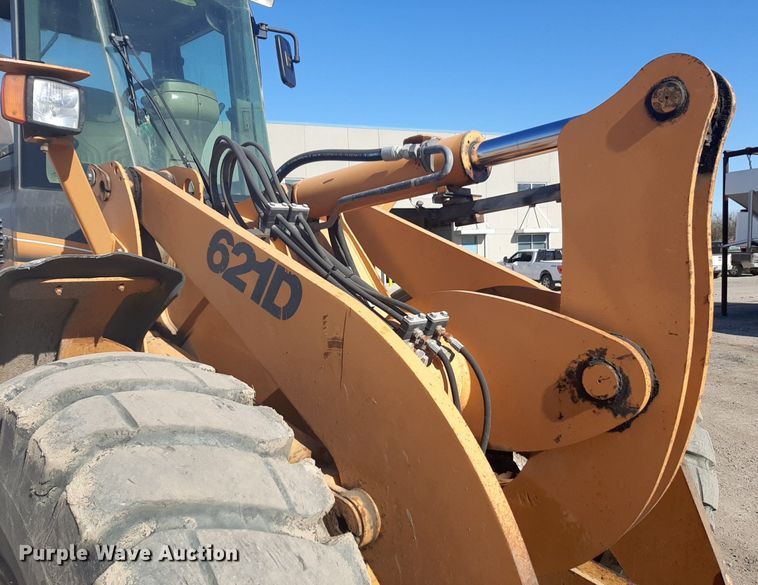 2005 Case 621D wheel loader in Andover, KS | Item DP2617 sold | Purple Wave
