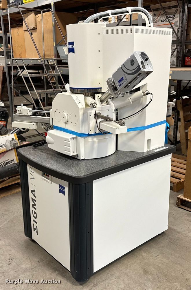 Zeiss Sigma VP 01-54 field emission scanning electron microscope in ...