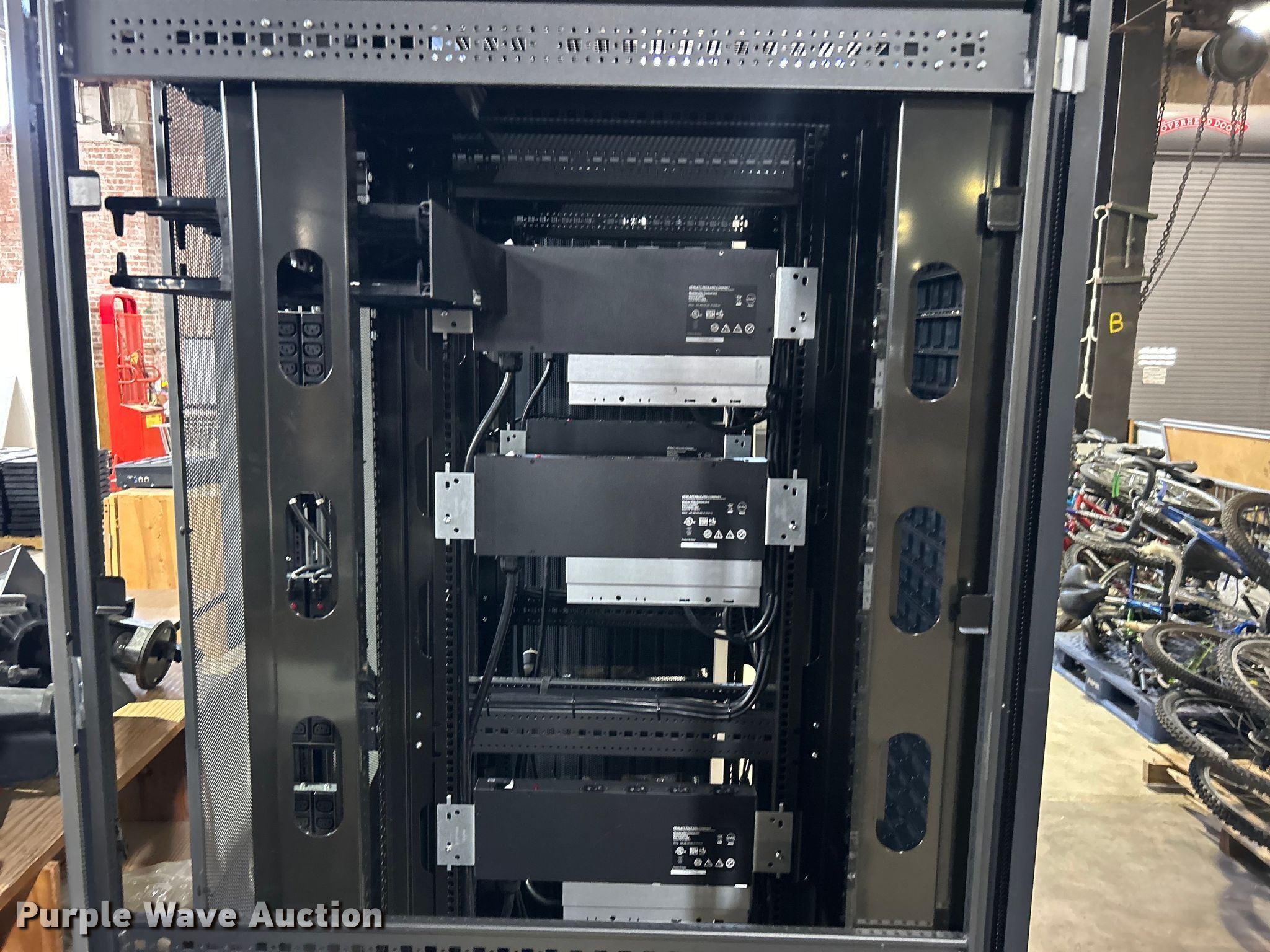 (6) HP server racks in Tulsa, OK | Item EG0275 sold | Purple Wave