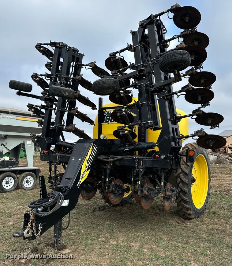 Ag Spray Equipment 9000 Series liquid fertilizer applicator in Solomon ...
