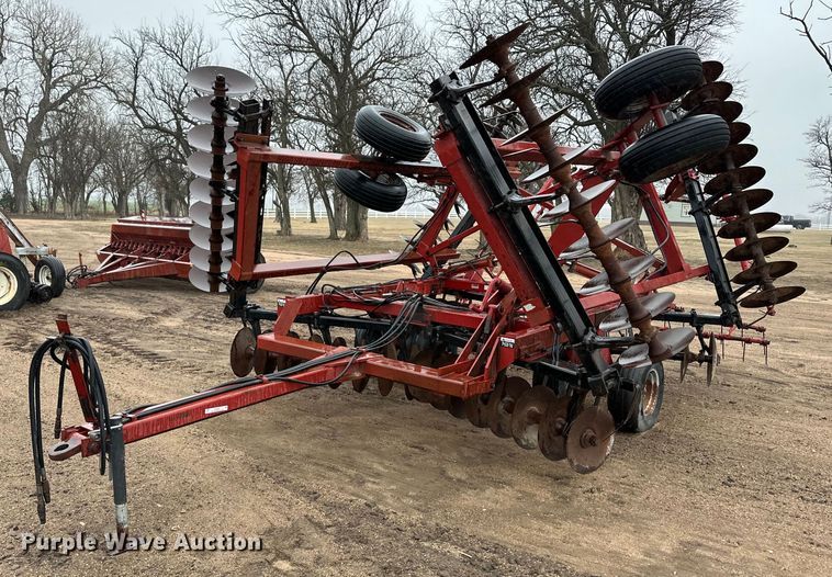 Case 496 HP tandem disk in Kinsley, KS | Item OA9657 sold | Purple Wave
