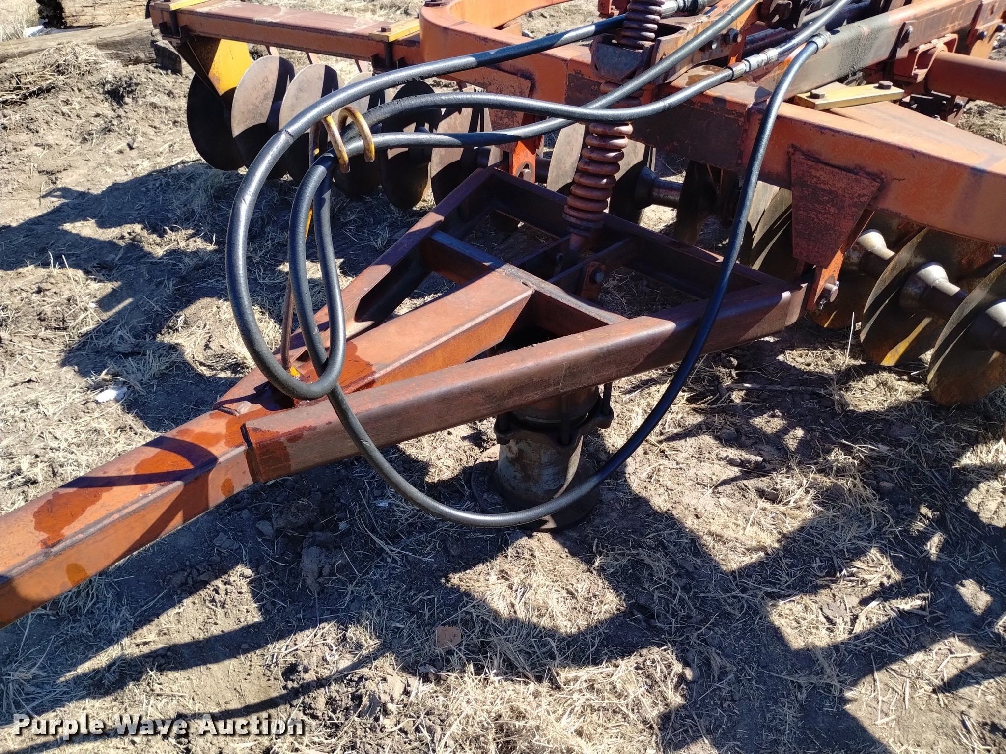 Kewanee tandem disk in Big Springs, NE | Item DJ7050 for sale | Purple Wave