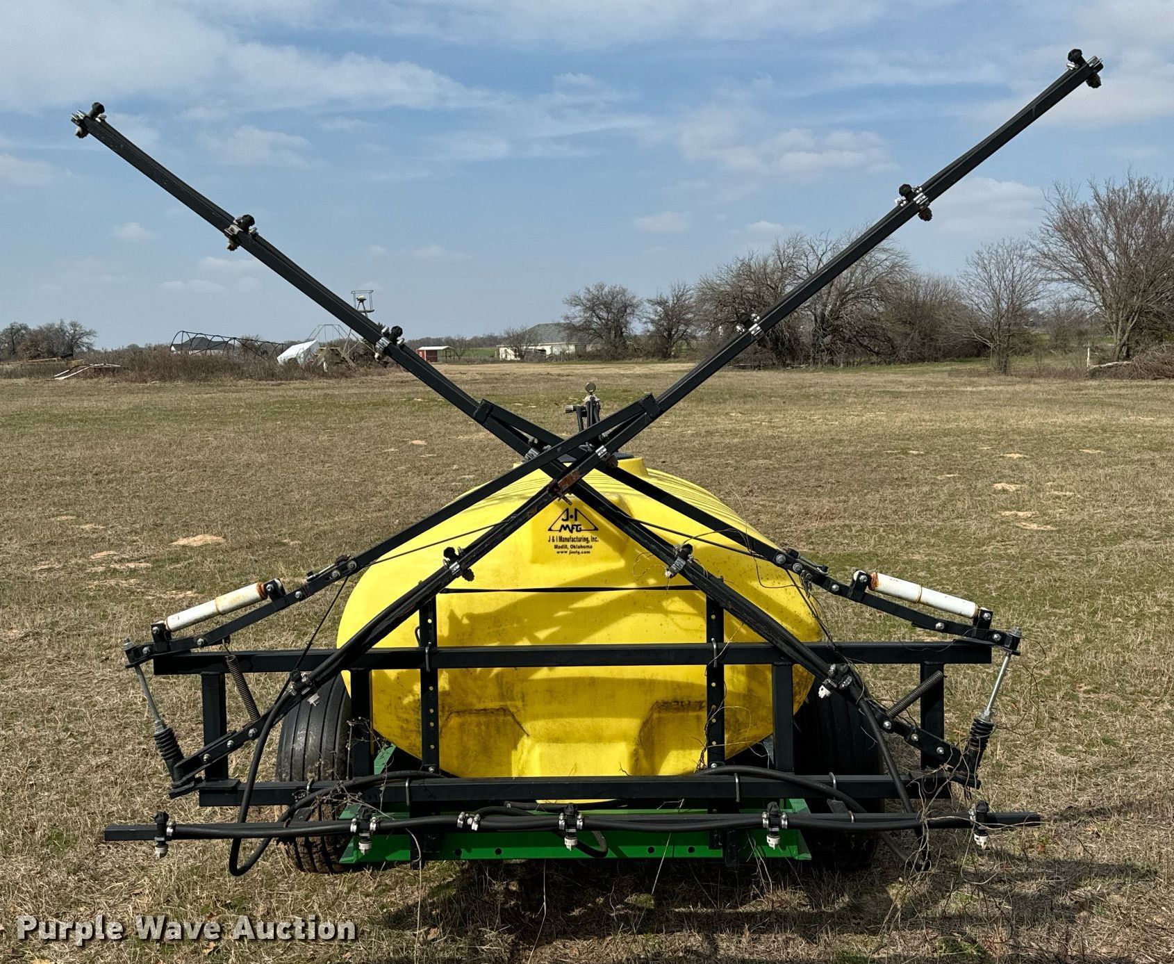 J & I Manufacturing sprayer in Thackerville, OK | Item EJ0243 for sale ...