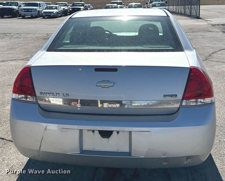 2009 Chevrolet Impala LS in Topeka, KS | Item DQ6288 for sale | Purple Wave