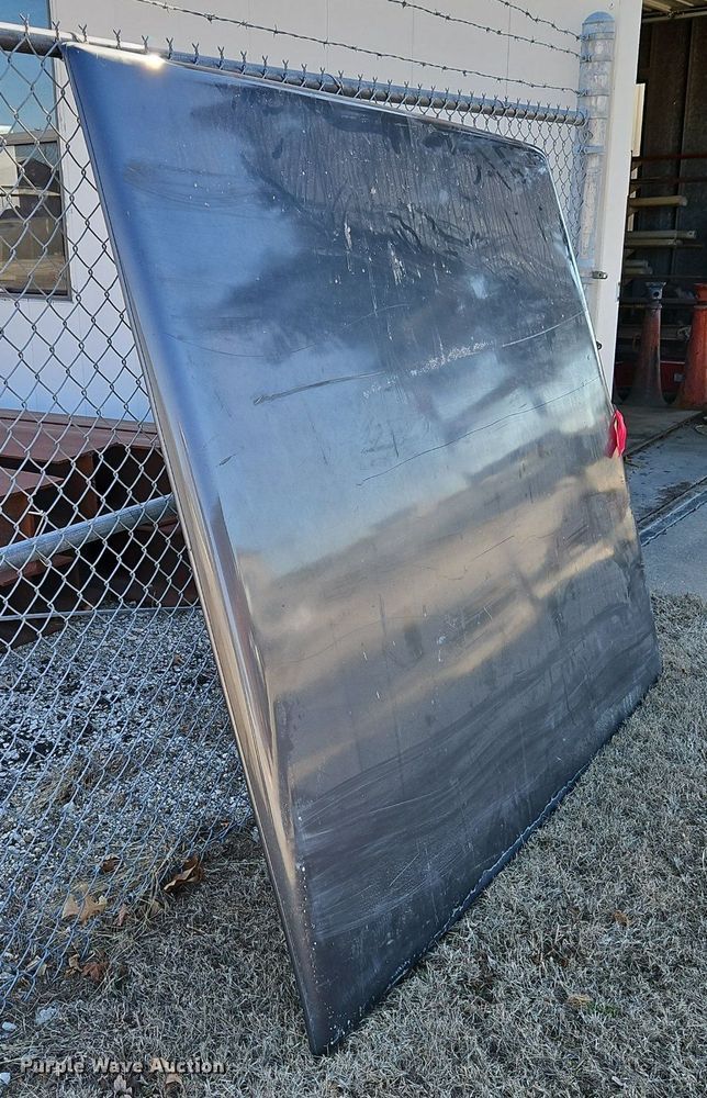 Fiberglass tonneau cover in Chanute, KS | Item LV9817 for sale | Purple ...
