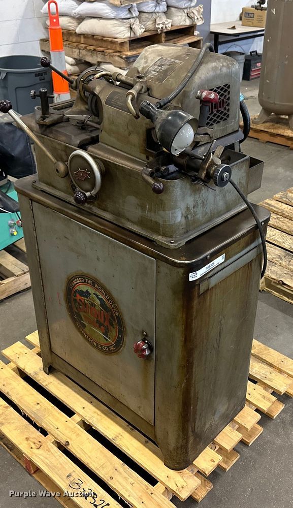 Sioux 645L valve face grinder in Norton, KS | Item NJ9305 sold | Purple ...