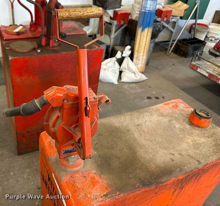 Fiberglass coolant dispenser in Norton, KS | Item NJ9310 for sale ...